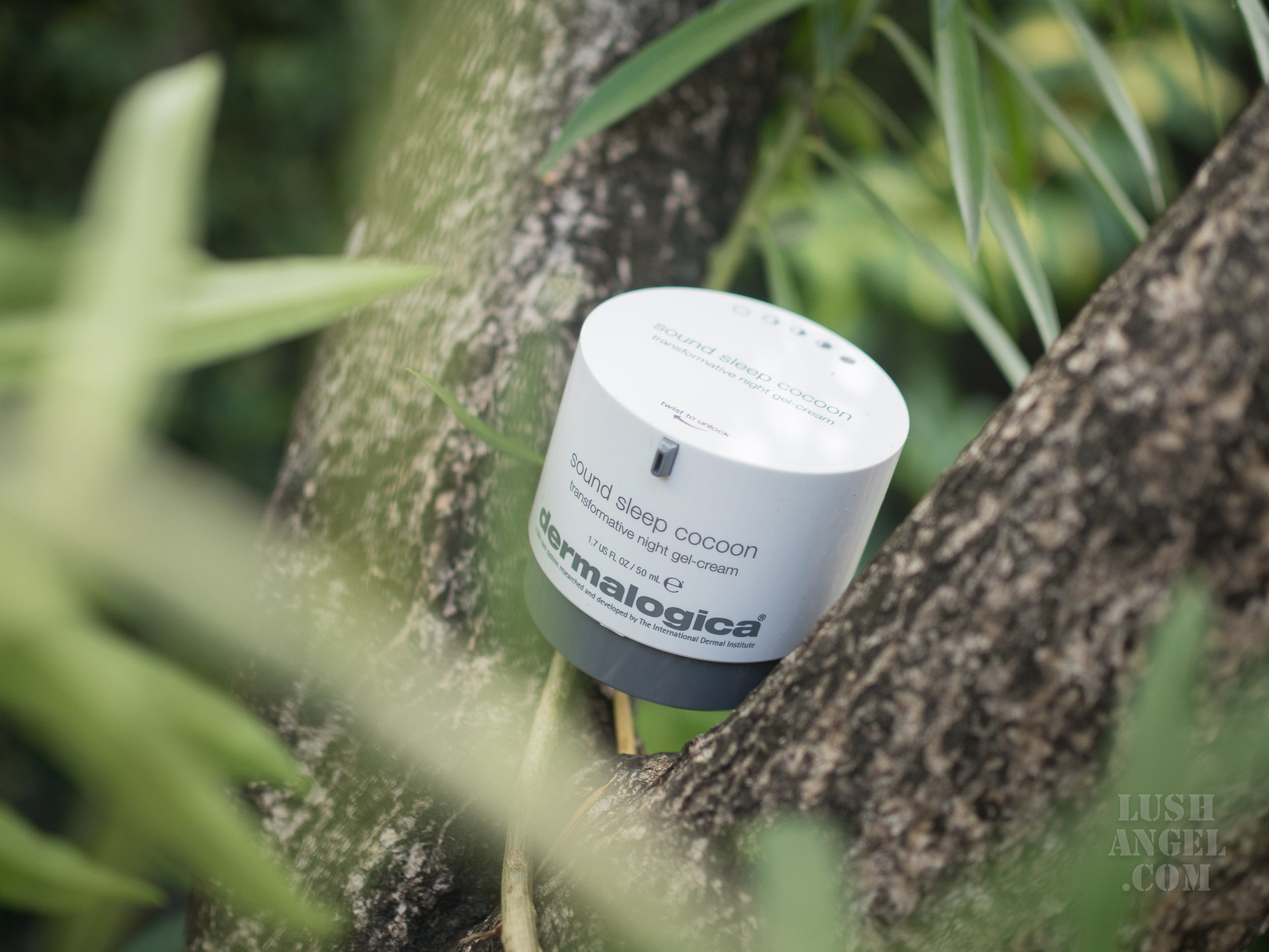 Dermalogica Sound Sleep Cocoon: A Skin Care That Can Help You Sleep ...