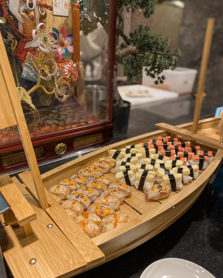 The Alley by Vikings Now Open in BGC, Taguig + Buffet Prices | Lush Angel